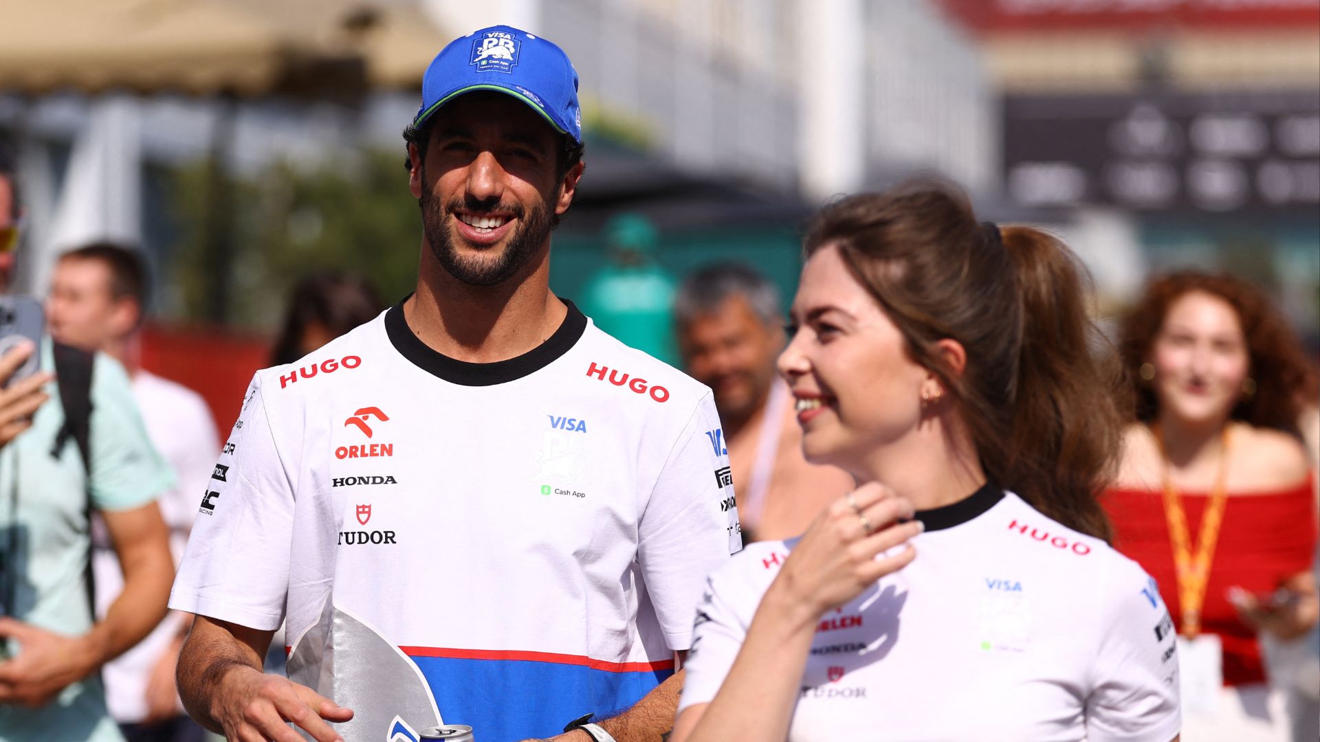 F1-bloggen: Ricciardos plats hotad – Red Bull skuggade honom hela dagen